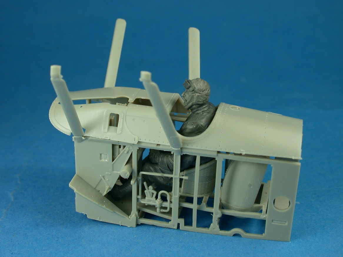 1/32 Rfc Pilot in sidcot suit - 1/32 Figure resin