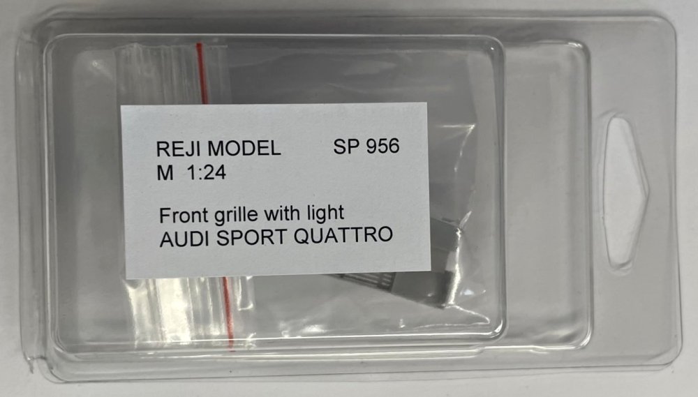 1/24 Front gille with light Audi Sport Quattro - Sets de détaillage 1/24